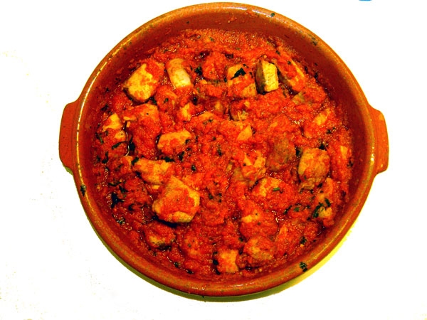 Atún con tomate | The cook monkeys