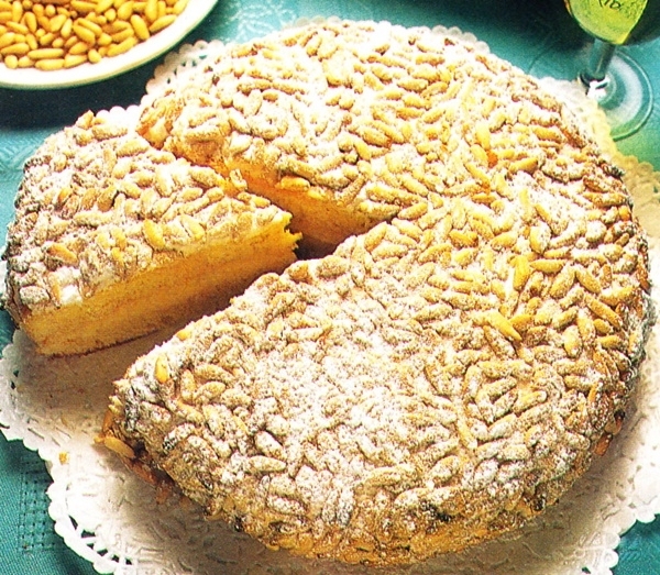 Pastel de piñones | The cook monkeys