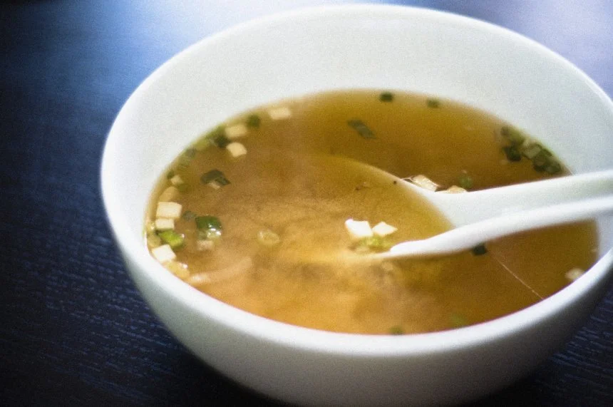 Sopa de miso japonesa | The cook monkeys